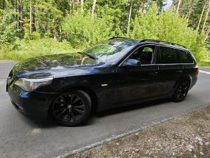 Black BMW 525 2010 in Riga, with an engine capacity of 3.00 L and mileage of 368 thousand km for 5950 €, photo 4 on AUTOMOTO.COM.LV