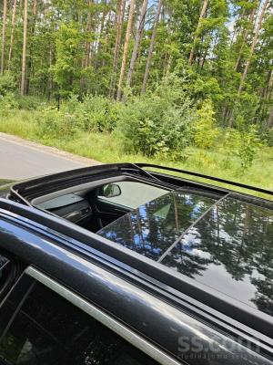 Black BMW 525 2010 in Riga, with an engine capacity of 3.00 L and mileage of 368 thousand km for 5950 €, photo 15 on AUTOMOTO.COM.LV