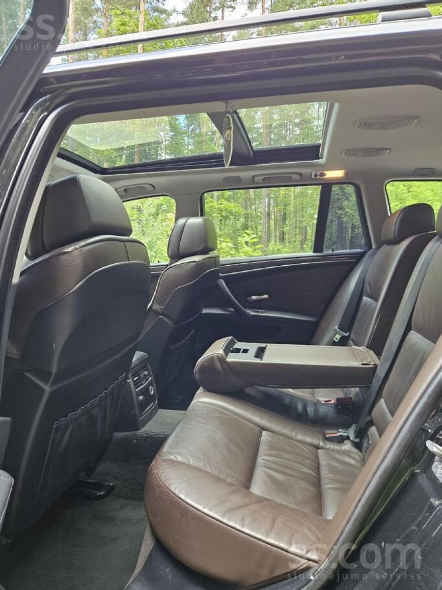 Black BMW 525 2010 in Riga, with an engine capacity of 3.00 L and mileage of 368 thousand km for 5950 €, photo 27 on AUTOMOTO.COM.LV