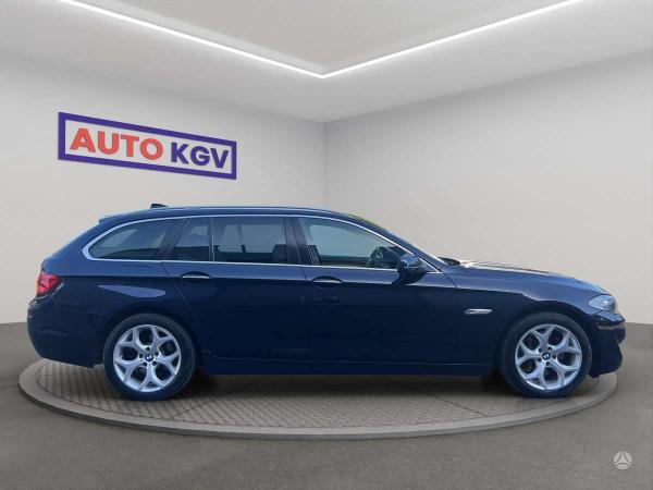 Black BMW 525 2010 in Kaunas, with an engine capacity of 3.00 L and mileage of 313 thousand km for 9999 €, photo 6 on AUTOMOTO.COM.LV
