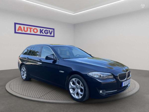 Black BMW 525 2010 in Kaunas, with an engine capacity of 3.00 L and mileage of 313 thousand km for 9999 €, photo 7 on AUTOMOTO.COM.LV