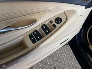Melns BMW 525 2010 Kauņa, ar dzinēja tilpumu 3.00 L un nobraukumu 313 tūkst. km par 9999 €, foto 14 vietnē AUTOMOTO.COM.LV