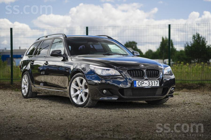 Black BMW 525 2010 in Riga, with an engine capacity of 3.00 L and mileage of 402 thousand km for 7890 €, photo 4 on AUTOMOTO.COM.LV