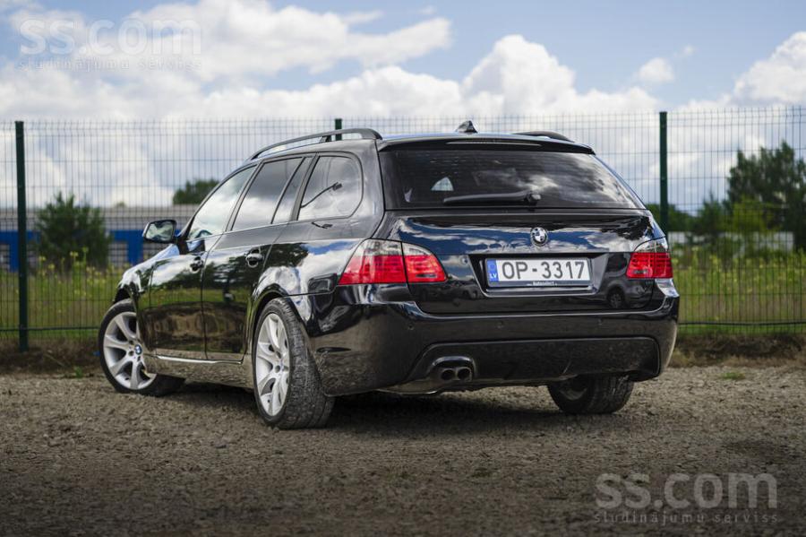 Black BMW 525 2010 in Riga, with an engine capacity of 3.00 L and mileage of 402 thousand km for 7890 €, photo 5 on AUTOMOTO.COM.LV