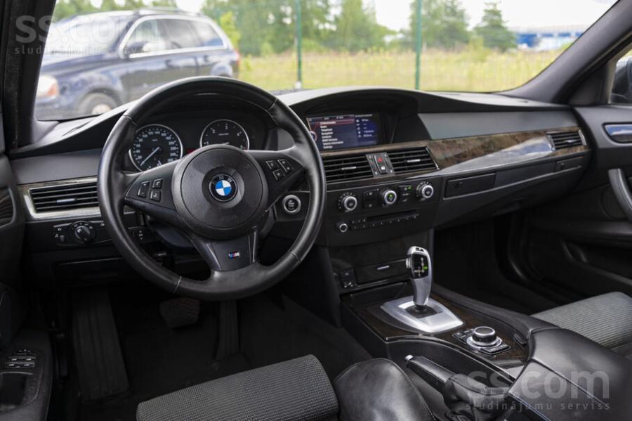 Black BMW 525 2010 in Riga, with an engine capacity of 3.00 L and mileage of 402 thousand km for 7890 €, photo 8 on AUTOMOTO.COM.LV