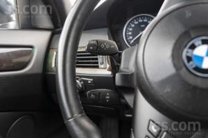 Black BMW 525 2010 in Riga, with an engine capacity of 3.00 L and mileage of 402 thousand km for 7890 €, photo 15 on AUTOMOTO.COM.LV