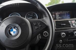 Black BMW 525 2010 in Riga, with an engine capacity of 3.00 L and mileage of 402 thousand km for 7890 €, photo 17 on AUTOMOTO.COM.LV