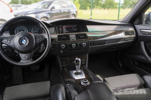 Black BMW 525 2010 in Riga, with an engine capacity of 3.00 L and mileage of 402 thousand km for 7890 €, photo 19 on AUTOMOTO.COM.LV