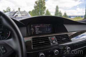 Black BMW 525 2010 in Riga, with an engine capacity of 3.00 L and mileage of 402 thousand km for 7890 €, photo 21 on AUTOMOTO.COM.LV