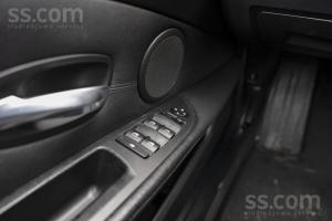 Black BMW 525 2010 in Riga, with an engine capacity of 3.00 L and mileage of 402 thousand km for 7890 €, photo 25 on AUTOMOTO.COM.LV