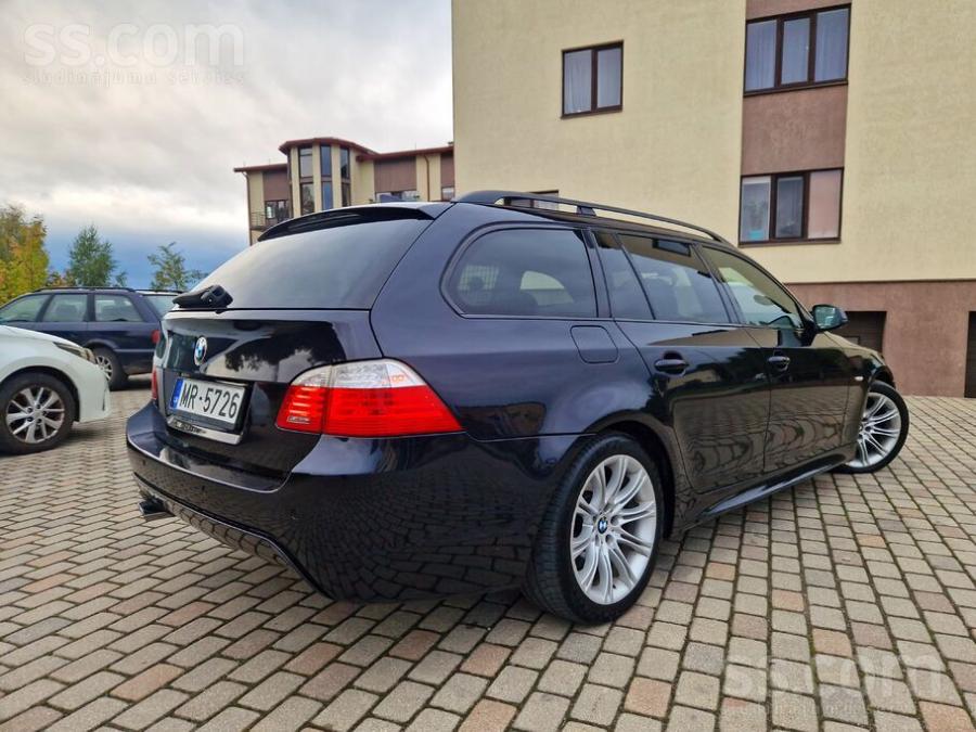 Melns BMW 525 2010 Rīga, ar dzinēja tilpumu 3.00 L un nobraukumu 332 tūkst. km par 7990 €, foto 4 vietnē AUTOMOTO.COM.LV