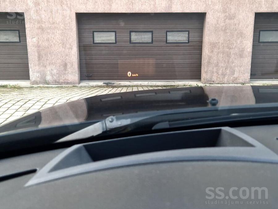 Melns BMW 525 2010 Rīga, ar dzinēja tilpumu 3.00 L un nobraukumu 332 tūkst. km par 7990 €, foto 22 vietnē AUTOMOTO.COM.LV