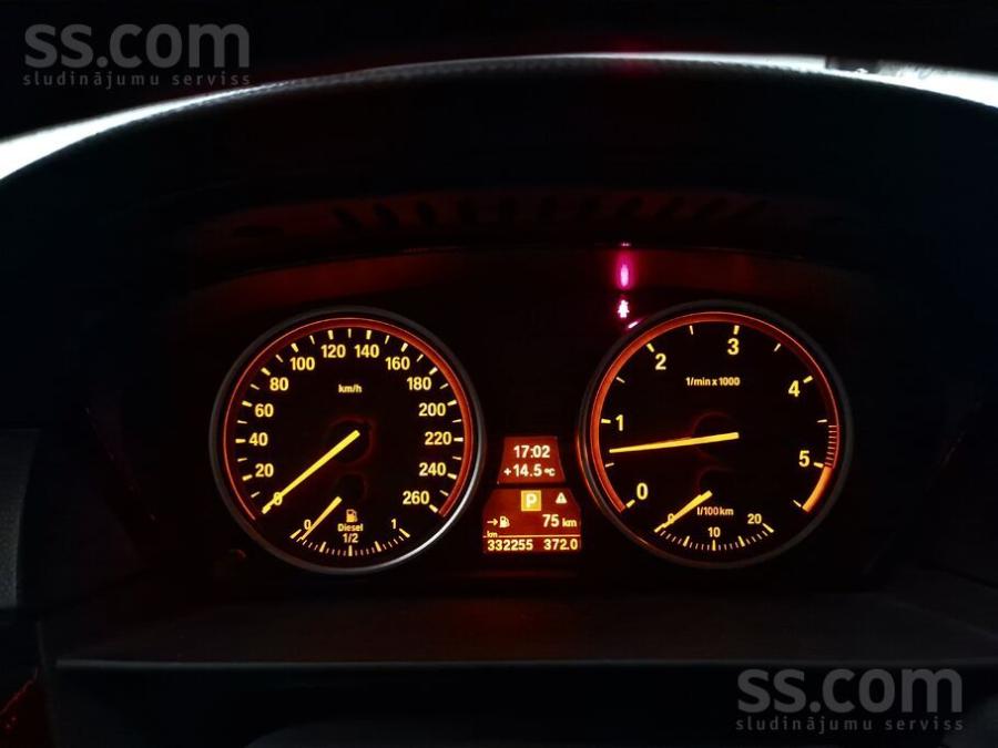 Melns BMW 525 2010 Rīga, ar dzinēja tilpumu 3.00 L un nobraukumu 332 tūkst. km par 7990 €, foto 27 vietnē AUTOMOTO.COM.LV