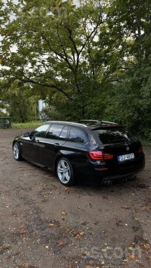 Melns BMW 525 2010 Kuldīga, ar dzinēja tilpumu 3.00 L un nobraukumu 303 tūkst. km par 7250 €, foto 4 vietnē AUTOMOTO.COM.LV