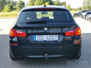 Black BMW 525 2011 in Kuldiga, with an engine capacity of 3.00 L and mileage of 311 thousand km for 8050 €, photo 5 on AUTOMOTO.COM.LV