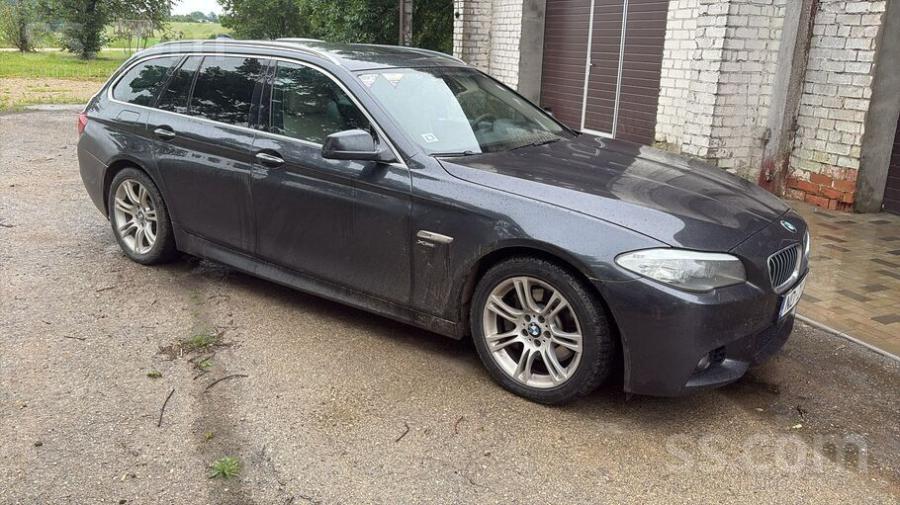 Melns BMW 525 2011 Aizkraukle, ar dzinēja tilpumu 2.00 L un nobraukumu 0 tūkst. km par 8200 €, foto 3 vietnē AUTOMOTO.COM.LV
