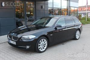 Black BMW 525 2011 in Dobele, with an engine capacity of 3.00 L and mileage of 314 thousand km for 7100 €, photo 2 on AUTOMOTO.COM.LV