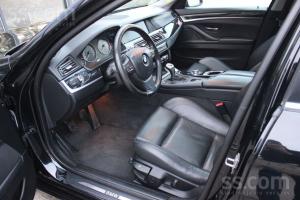 Black BMW 525 2011 in Dobele, with an engine capacity of 3.00 L and mileage of 314 thousand km for 7100 €, photo 11 on AUTOMOTO.COM.LV