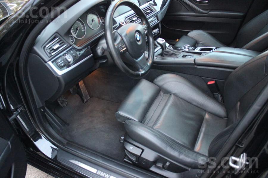Black BMW 525 2011 in Dobele, with an engine capacity of 3.00 L and mileage of 314 thousand km for 7100 €, photo 14 on AUTOMOTO.COM.LV