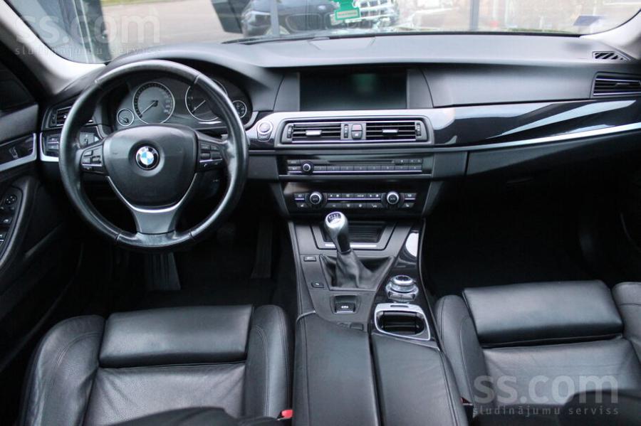 Black BMW 525 2011 in Dobele, with an engine capacity of 3.00 L and mileage of 314 thousand km for 7100 €, photo 25 on AUTOMOTO.COM.LV