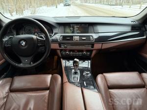 Black BMW 525 2011 in Riga, with an engine capacity of 3.00 L and mileage of 288 thousand km for 10800 €, photo 10 on AUTOMOTO.COM.LV