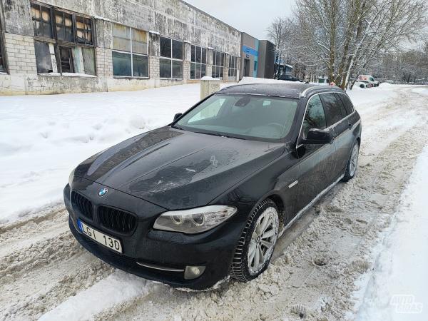 Melns BMW 525 2011 Viļņa, ar dzinēja tilpumu 3.00 L un nobraukumu 359 tūkst. km par 6600 €, foto 1 vietnē AUTOMOTO.COM.LV