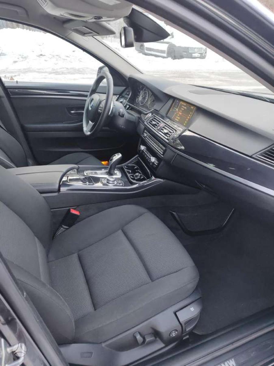 Melns BMW 525 2011 Viļņa, ar dzinēja tilpumu 2.99 L un nobraukumu 359 tūkst. km par 6500 €, foto 8 vietnē AUTOMOTO.COM.LV