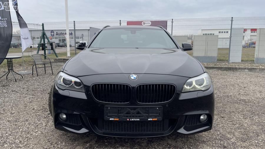 Black BMW 525 2011 in Marijampole, with an engine capacity of 3.00 L and mileage of 330 thousand km for 9200 €, photo 5 on AUTOMOTO.COM.LV