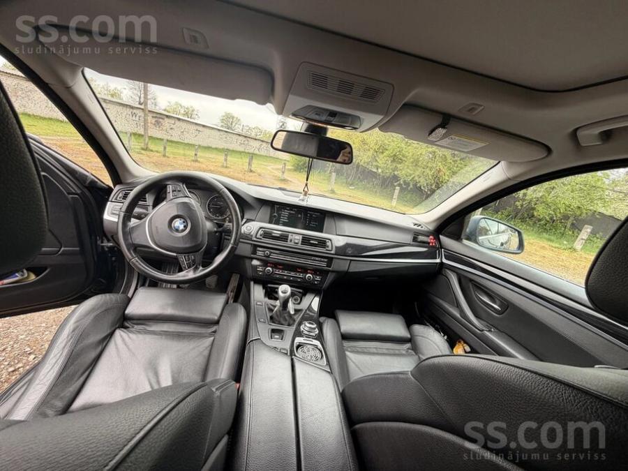 Melns BMW 525 2011 Kuldīga, ar dzinēja tilpumu 3.00 L un nobraukumu 320 tūkst. km par 7200 €, foto 20 vietnē AUTOMOTO.COM.LV
