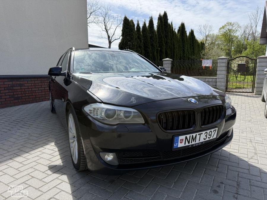 Melns BMW 525 2011 Klaipėda, ar dzinēja tilpumu 3.00 L un nobraukumu 329 tūkst. km par 6300 €, foto 3 vietnē AUTOMOTO.COM.LV