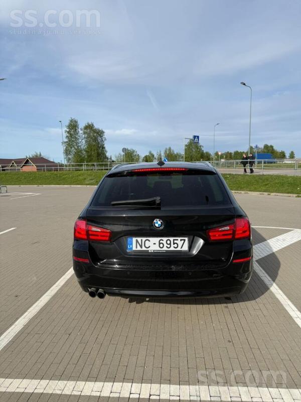 Black BMW 525 2011 in Rezekne, with an engine capacity of 3.00 L and mileage of 280 thousand km for 7000 €, photo 8 on AUTOMOTO.COM.LV