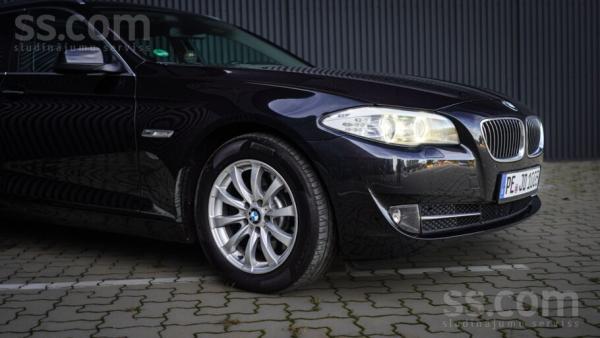 Black BMW 525 2011 in Riga, with an engine capacity of 3.00 L and mileage of 266 thousand km for 7500 €, photo 6 on AUTOMOTO.COM.LV