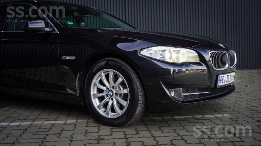Black BMW 525 2011 in Riga, with an engine capacity of 3.00 L and mileage of 266 thousand km for 7500 €, photo 7 on AUTOMOTO.COM.LV