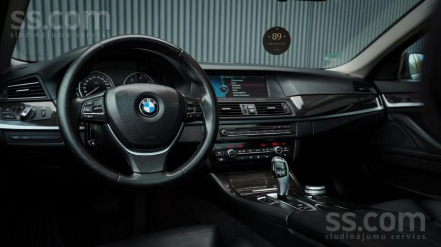 Black BMW 525 2011 in Riga, with an engine capacity of 3.00 L and mileage of 266 thousand km for 7500 €, photo 20 on AUTOMOTO.COM.LV