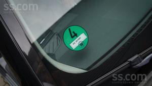 Black BMW 525 2011 in Riga, with an engine capacity of 3.00 L and mileage of 266 thousand km for 7500 €, photo 30 on AUTOMOTO.COM.LV