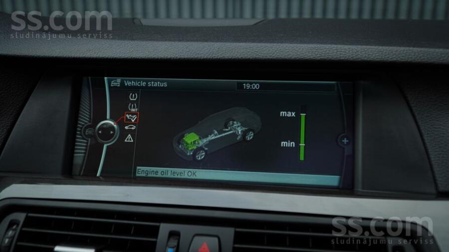 Black BMW 525 2011 in Riga, with an engine capacity of 3.00 L and mileage of 266 thousand km for 7500 €, photo 33 on AUTOMOTO.COM.LV
