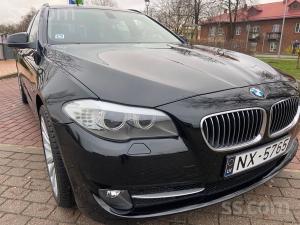 Black BMW 525 2011 in Cesis, with an engine capacity of 3.00 L and mileage of 0 thousand km for 8950 €, photo 4 on AUTOMOTO.COM.LV