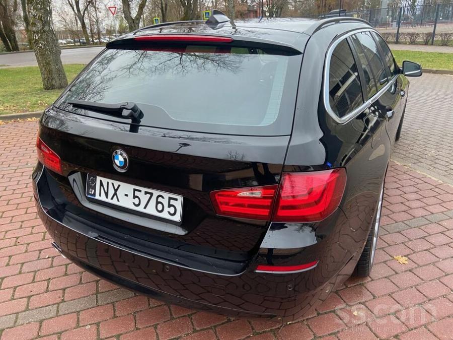 Black BMW 525 2011 in Cesis, with an engine capacity of 3.00 L and mileage of 0 thousand km for 8950 €, photo 11 on AUTOMOTO.COM.LV