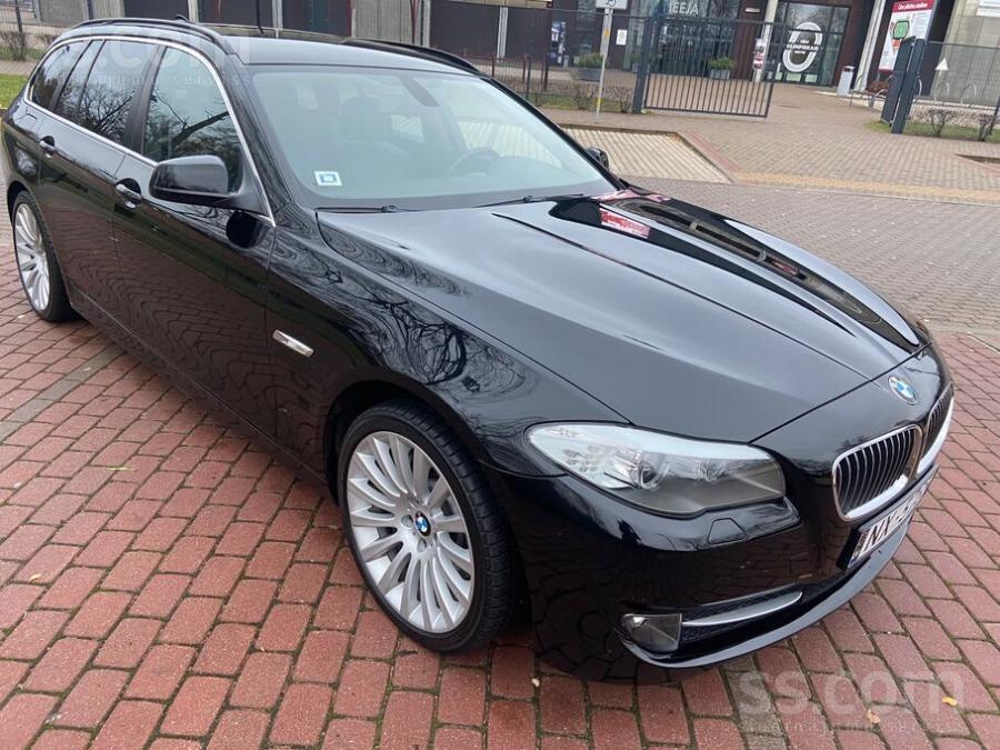 Black BMW 525 2011 in Cesis, with an engine capacity of 3.00 L and mileage of 0 thousand km for 8950 €, photo 14 on AUTOMOTO.COM.LV