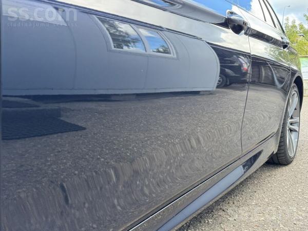 Black BMW 525 2011 in Daugavpils, with an engine capacity of 3.00 L and mileage of 0 thousand km for 9200 €, photo 5 on AUTOMOTO.COM.LV
