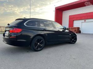 Melns BMW 525 2011 Kauņa, ar dzinēja tilpumu 3.00 L un nobraukumu 392 tūkst. km par 5999 €, foto 3 vietnē AUTOMOTO.COM.LV