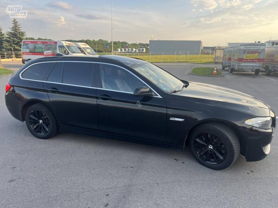 Melns BMW 525 2011 Kauņa, ar dzinēja tilpumu 3.00 L un nobraukumu 392 tūkst. km par 5999 €, foto 9 vietnē AUTOMOTO.COM.LV