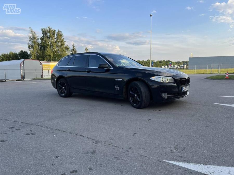 Melns BMW 525 2011 Kauņa, ar dzinēja tilpumu 3.00 L un nobraukumu 392 tūkst. km par 5999 €, foto 15 vietnē AUTOMOTO.COM.LV