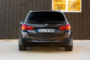Black BMW 525 2011 in Jelgava, with an engine capacity of 2.00 L and mileage of 226 thousand km for 10900 €, photo 7 on AUTOMOTO.COM.LV