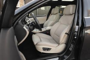 Black BMW 525 2011 in Jelgava, with an engine capacity of 2.00 L and mileage of 226 thousand km for 10900 €, photo 26 on AUTOMOTO.COM.LV