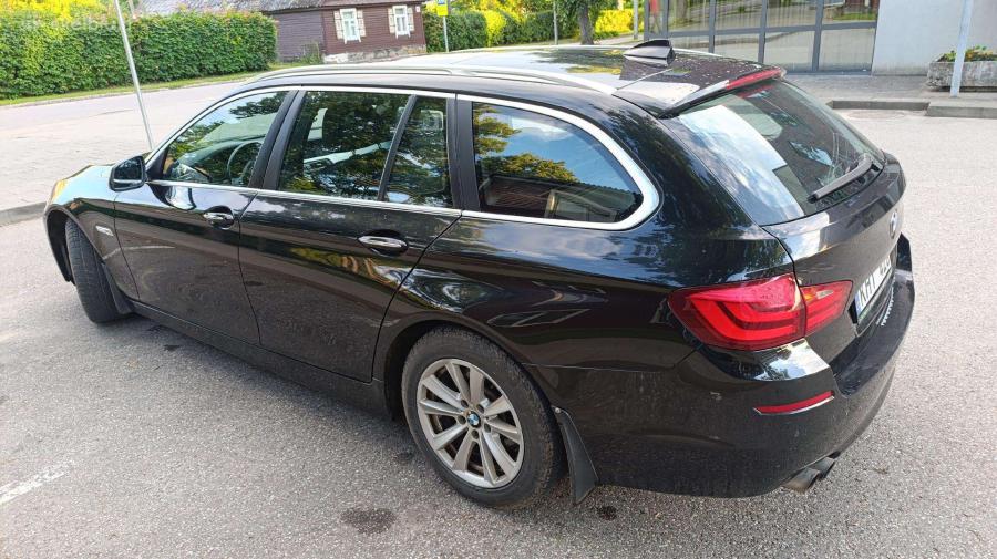 Melns BMW 525 2011 Zarasai, ar dzinēja tilpumu 3.00 L un nobraukumu 368 tūkst. km par 6000 €, foto 6 vietnē AUTOMOTO.COM.LV