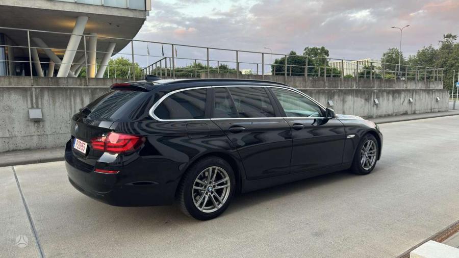 Melns BMW 525 2011 Viļņa, ar dzinēja tilpumu 2.99 L un nobraukumu 290 tūkst. km par 6250 €, foto 7 vietnē AUTOMOTO.COM.LV