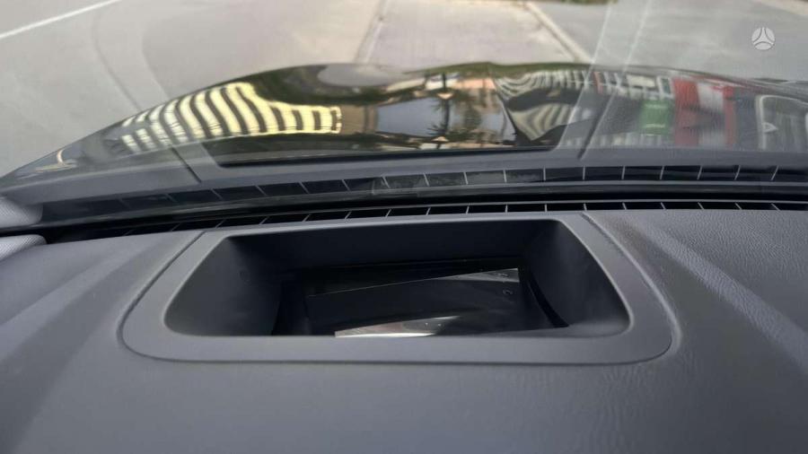 Melns BMW 525 2011 Viļņa, ar dzinēja tilpumu 2.99 L un nobraukumu 290 tūkst. km par 6250 €, foto 16 vietnē AUTOMOTO.COM.LV