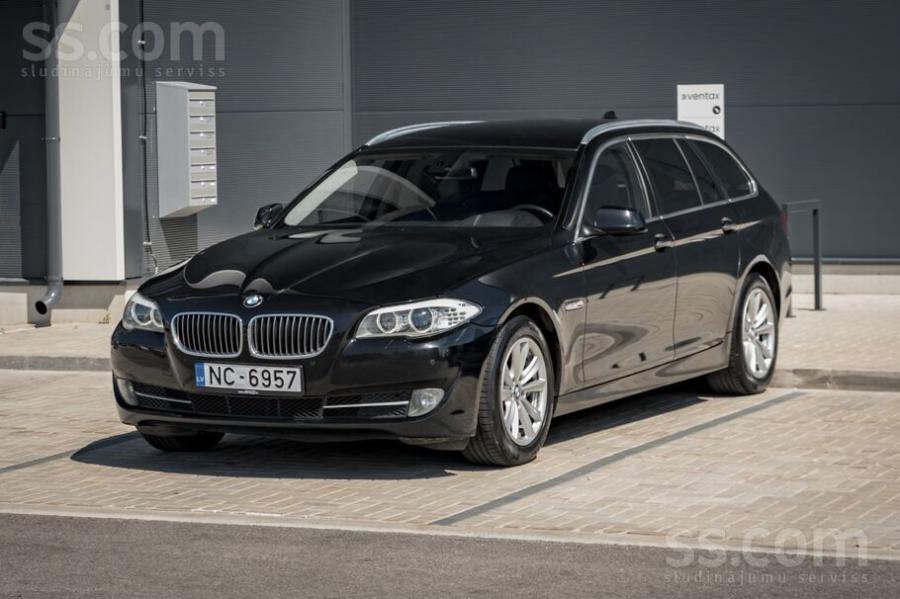 Melns BMW 525 2011 Rīga, ar dzinēja tilpumu 3.00 L un nobraukumu 286 tūkst. km par 6990 €, foto 1 vietnē AUTOMOTO.COM.LV