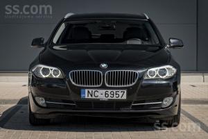 Melns BMW 525 2011 Rīga, ar dzinēja tilpumu 3.00 L un nobraukumu 286 tūkst. km par 6990 €, foto 3 vietnē AUTOMOTO.COM.LV